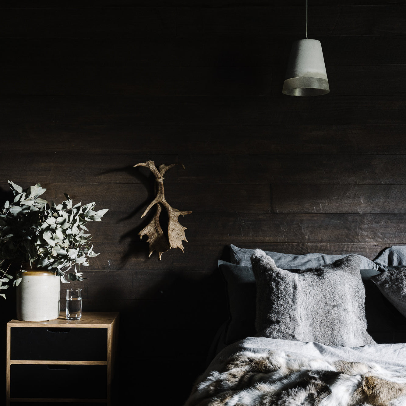 Cushions & Throws – The Skin Inn